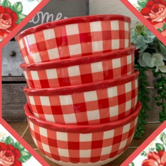 The Pioneer Woman | Other | New Pioneer Woman Red Gingham Set Of 4 ...